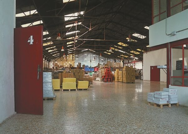 Empresa Yosan Desde 1973- Soluciones para las Artes Gráficas